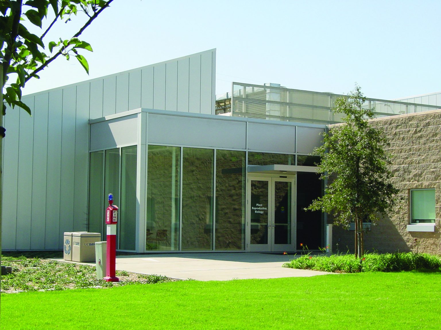 New design at UC Davis Bioseed Technology Laboratory